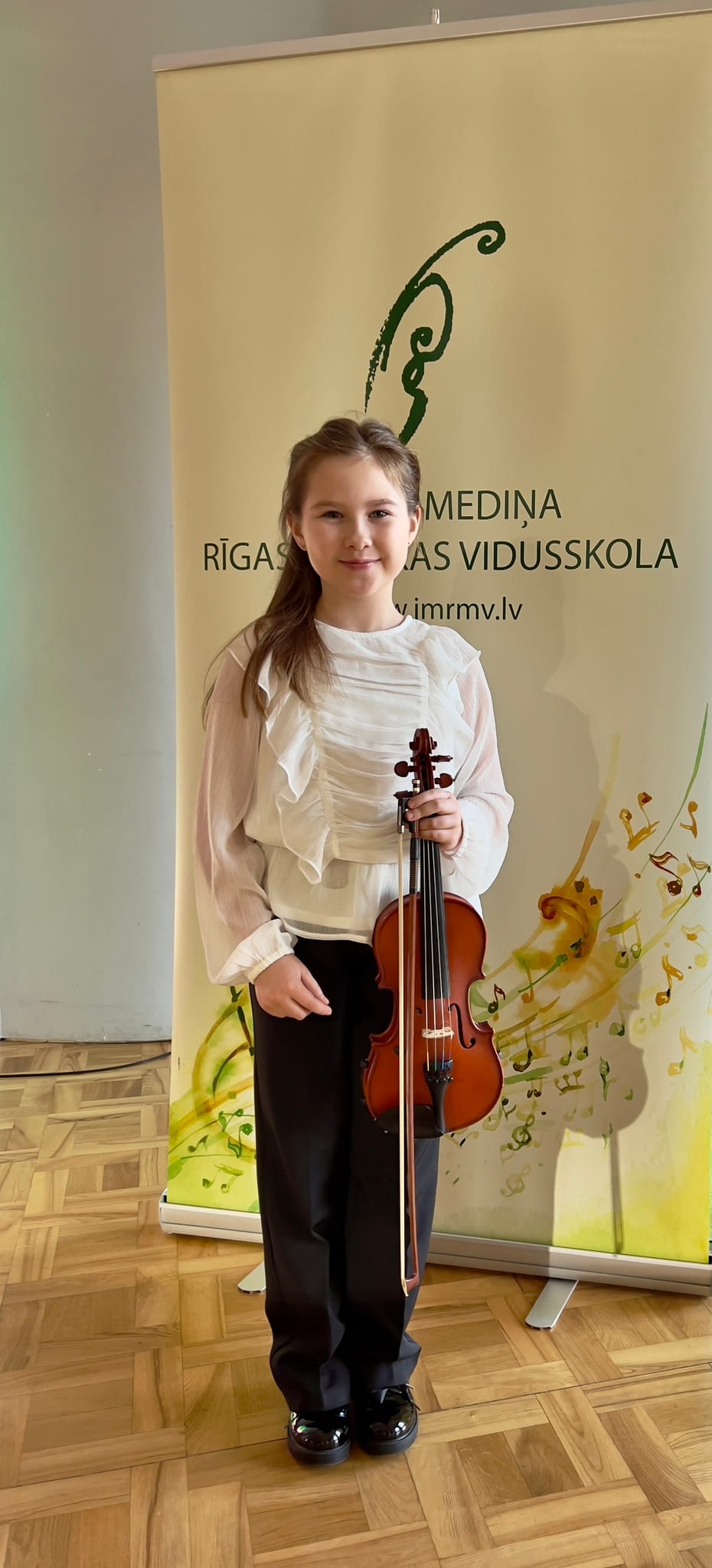 Apsveicam Valsts konkursa stīgu instrumentu spēlē II kārtas laureāti Annu Fjodorovu! – IMMS